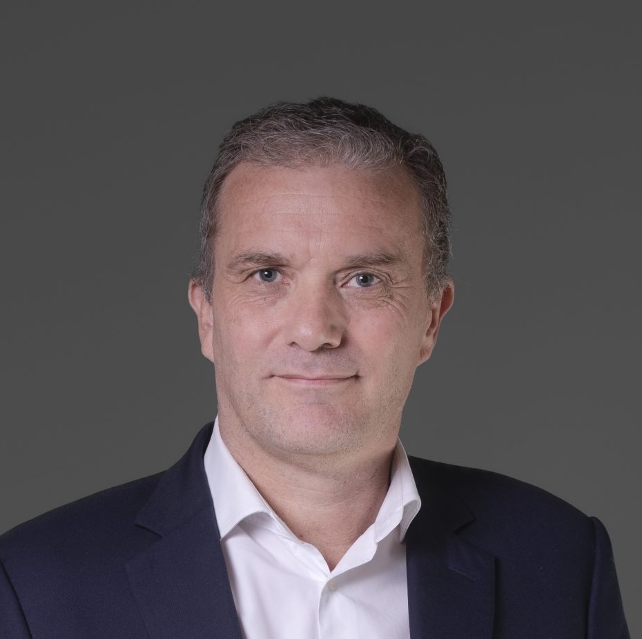 Toute l'actualité sur Louis Huetz avec CFNEWS - Page 1
