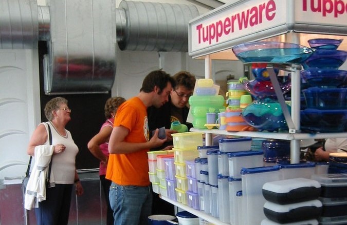 Tupperware préservé par un serial entrepreneur | CFNEWS