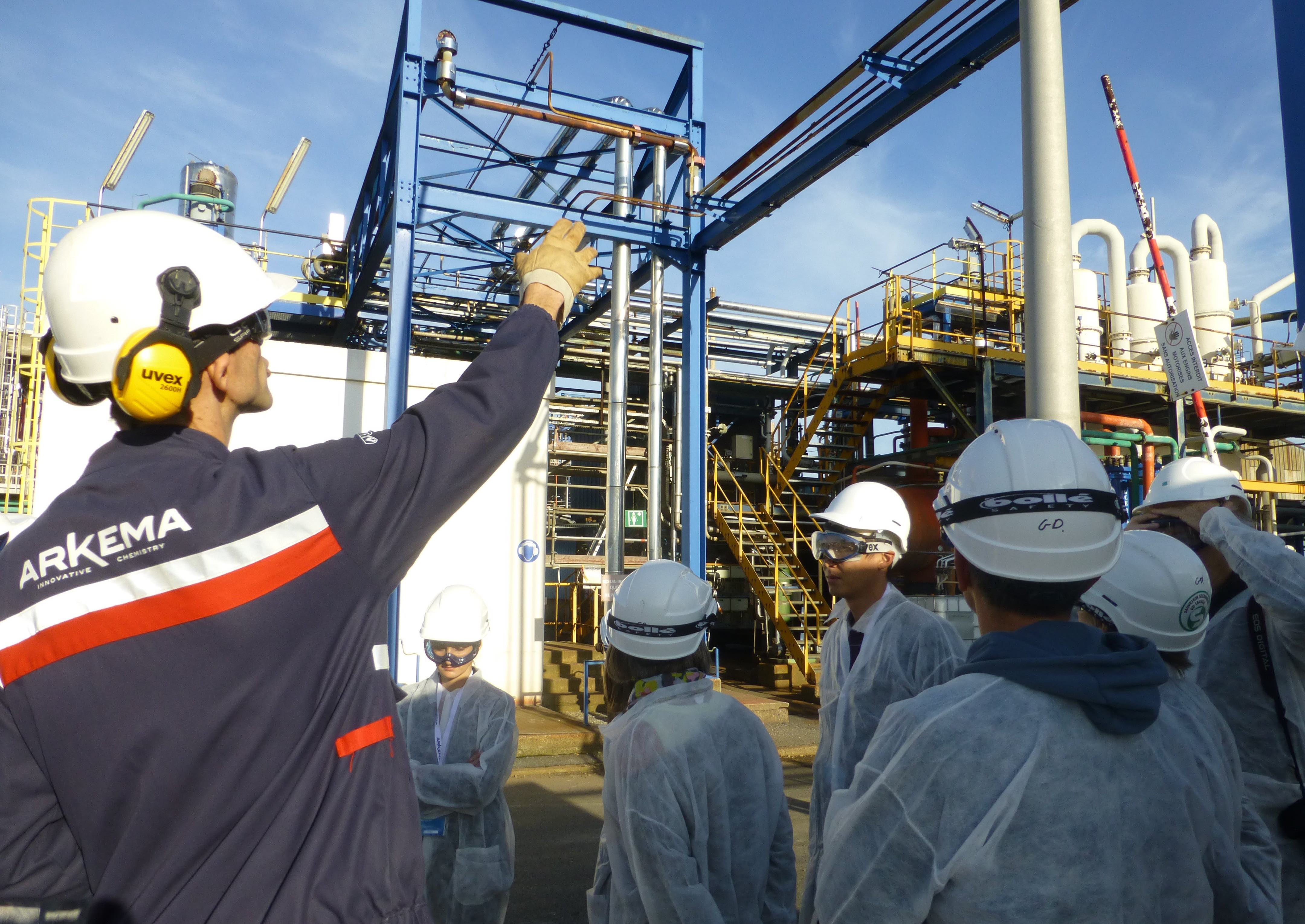 Arkema accueille un investisseur public | CFNEWS